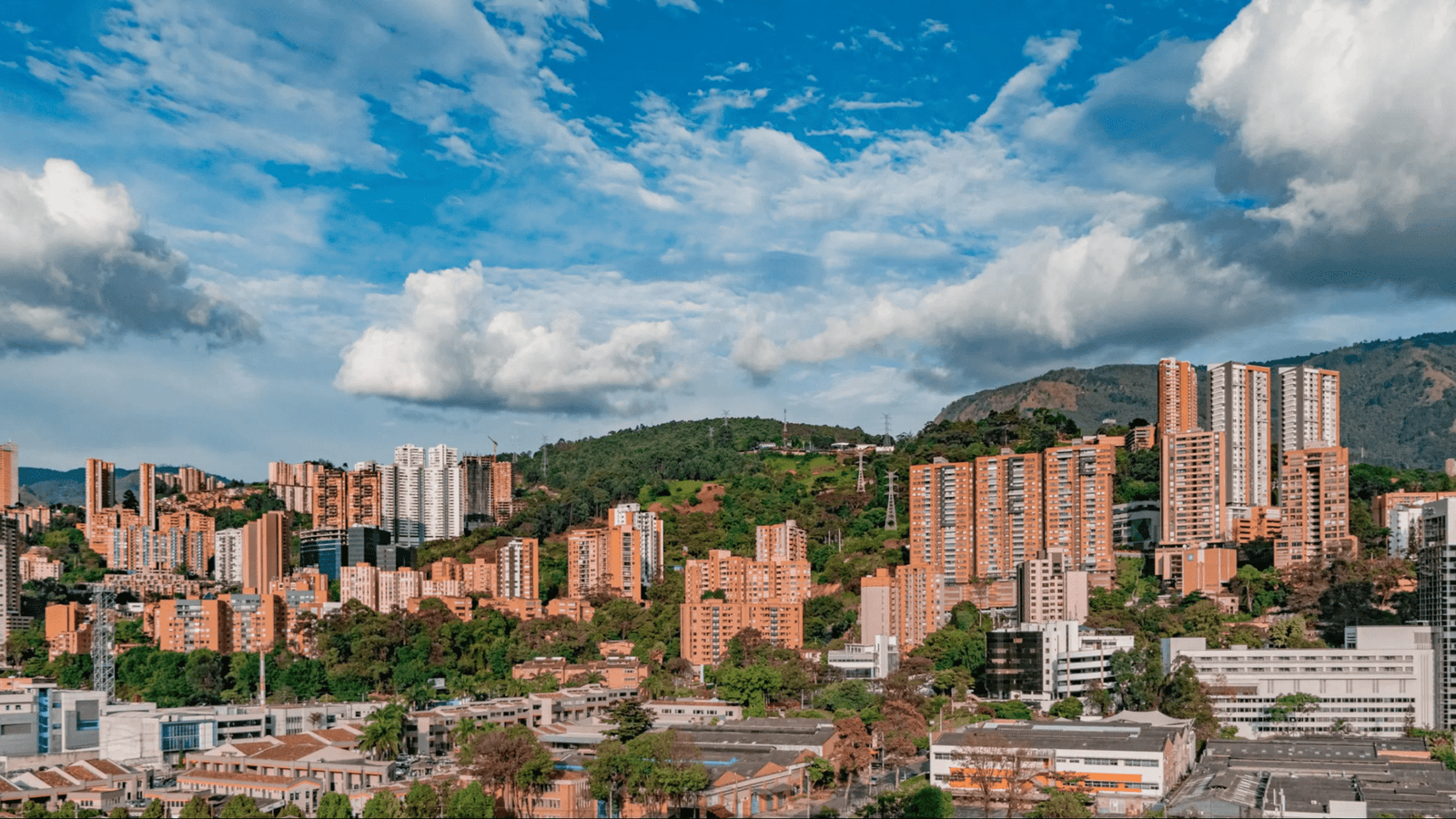 Colombian Spanish Explained: Accents, Slang and More